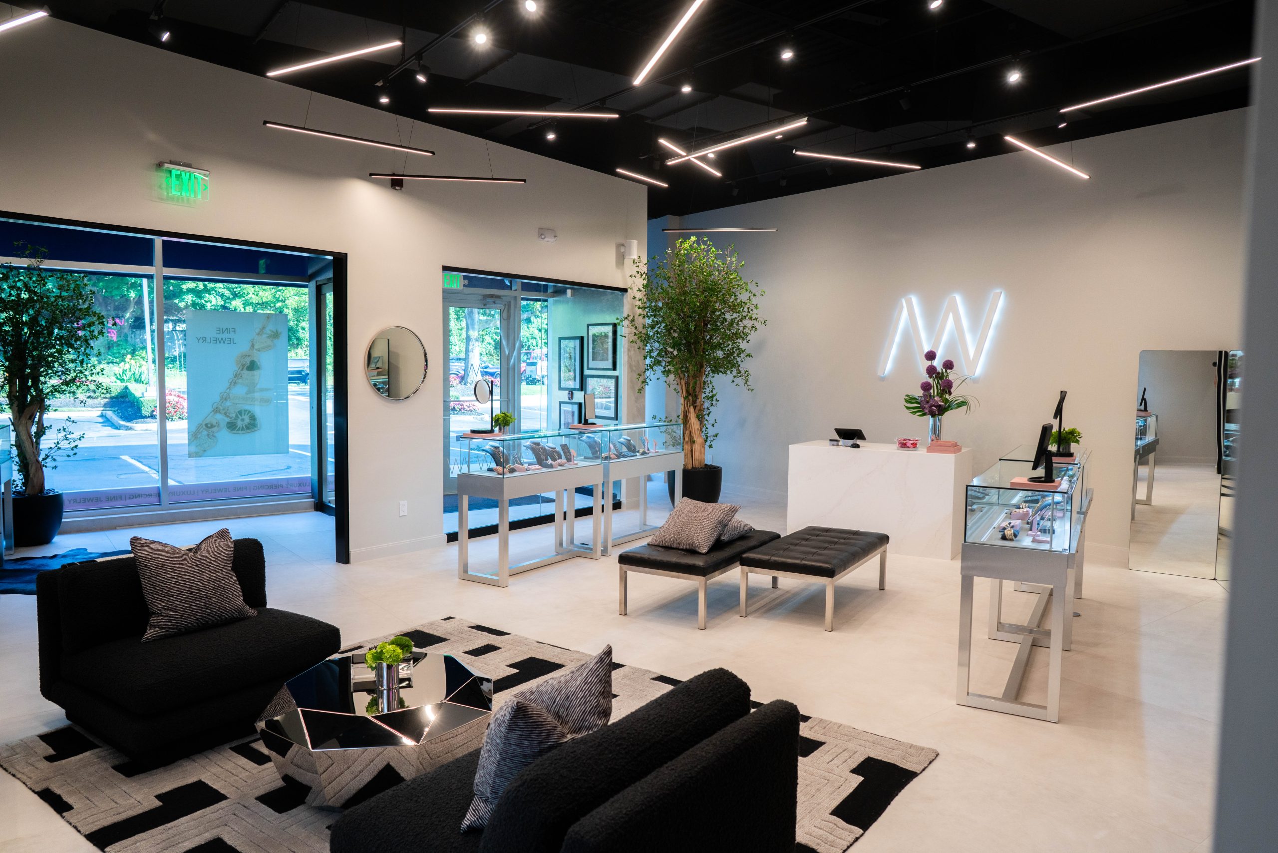 Ali Weiss Jewelry opens in Roslyn — Robbinsdale Group Tokyo Japan
