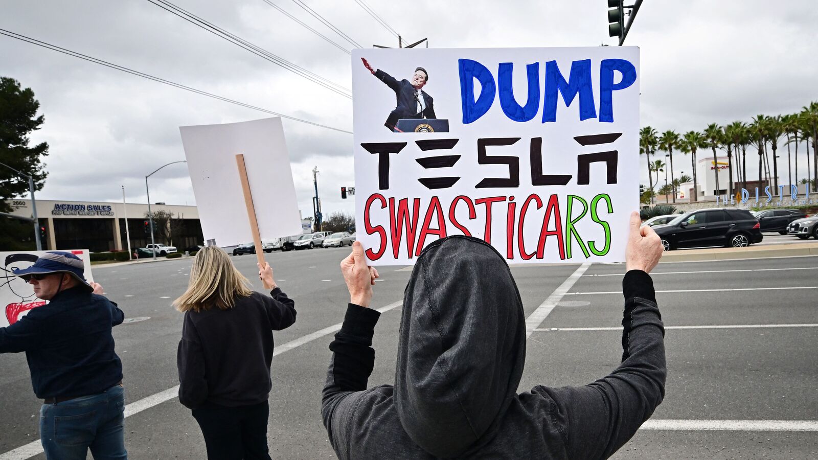 How Elon Musk’s strong stance at DOGE is impacting his Tesla and other ...