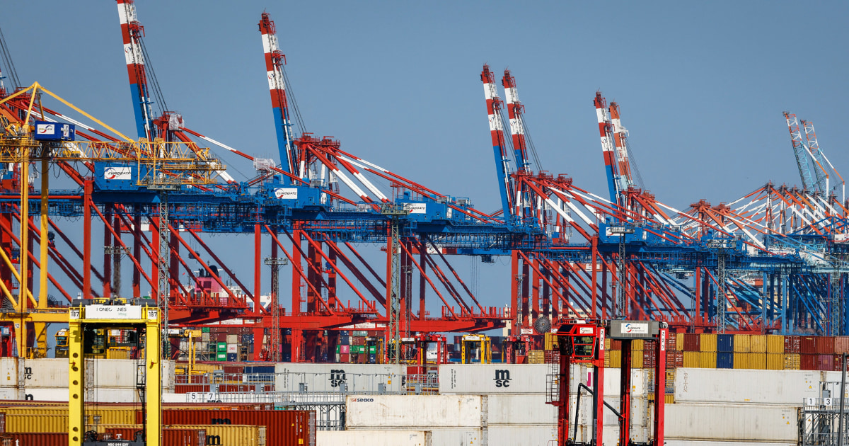 Trump reaches agreement with E.U. to impose 15% tariff, with exceptions ...